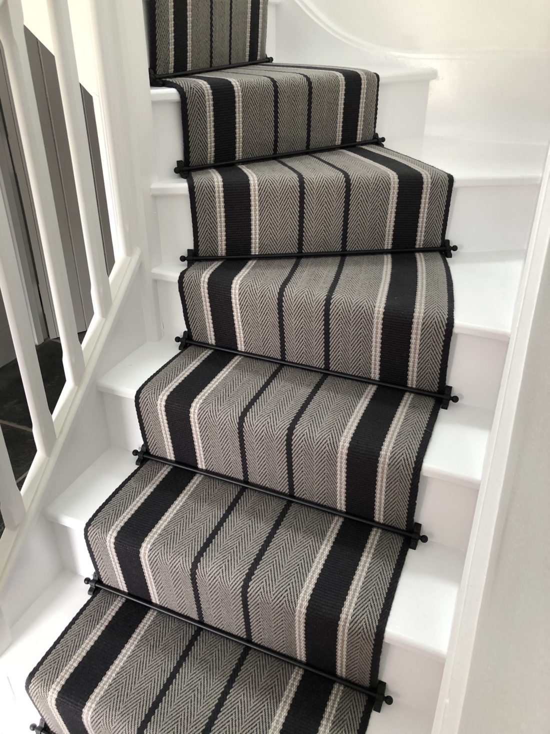 Broomley Downing Grey Runner - The Classic Outfitter